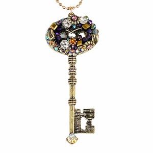Betsey Johnson | Jewelry | Betsey Johnson Skeleton Key Necklace Gold ...